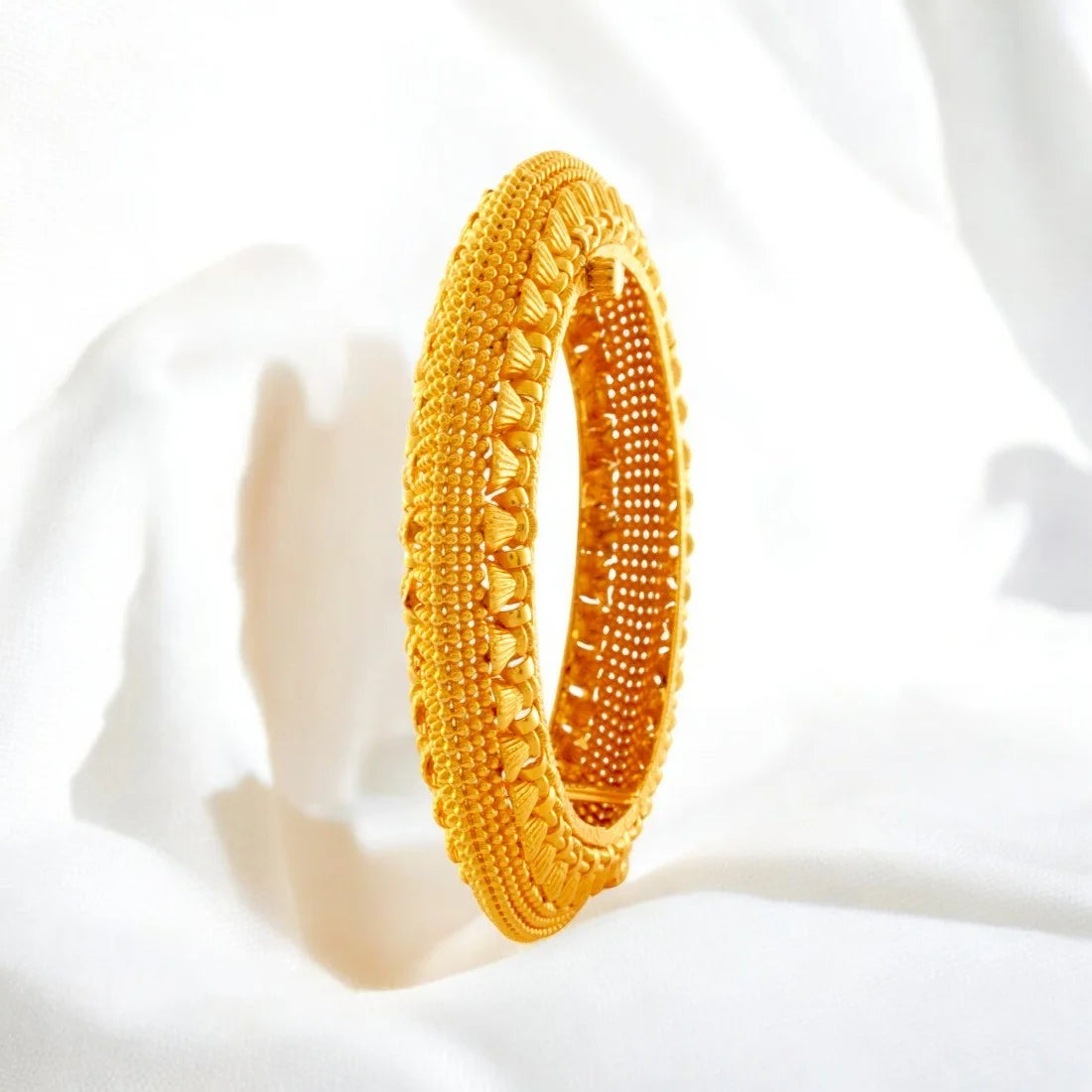 22K Gold Bangles with Shell Design | Mugdhaa Collection from PC Chandra ...
